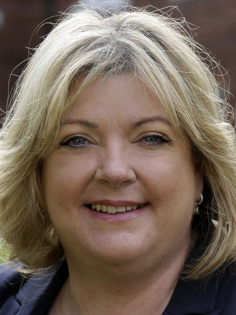 Melissa-Roberts-headteacher – St Joseph's College
